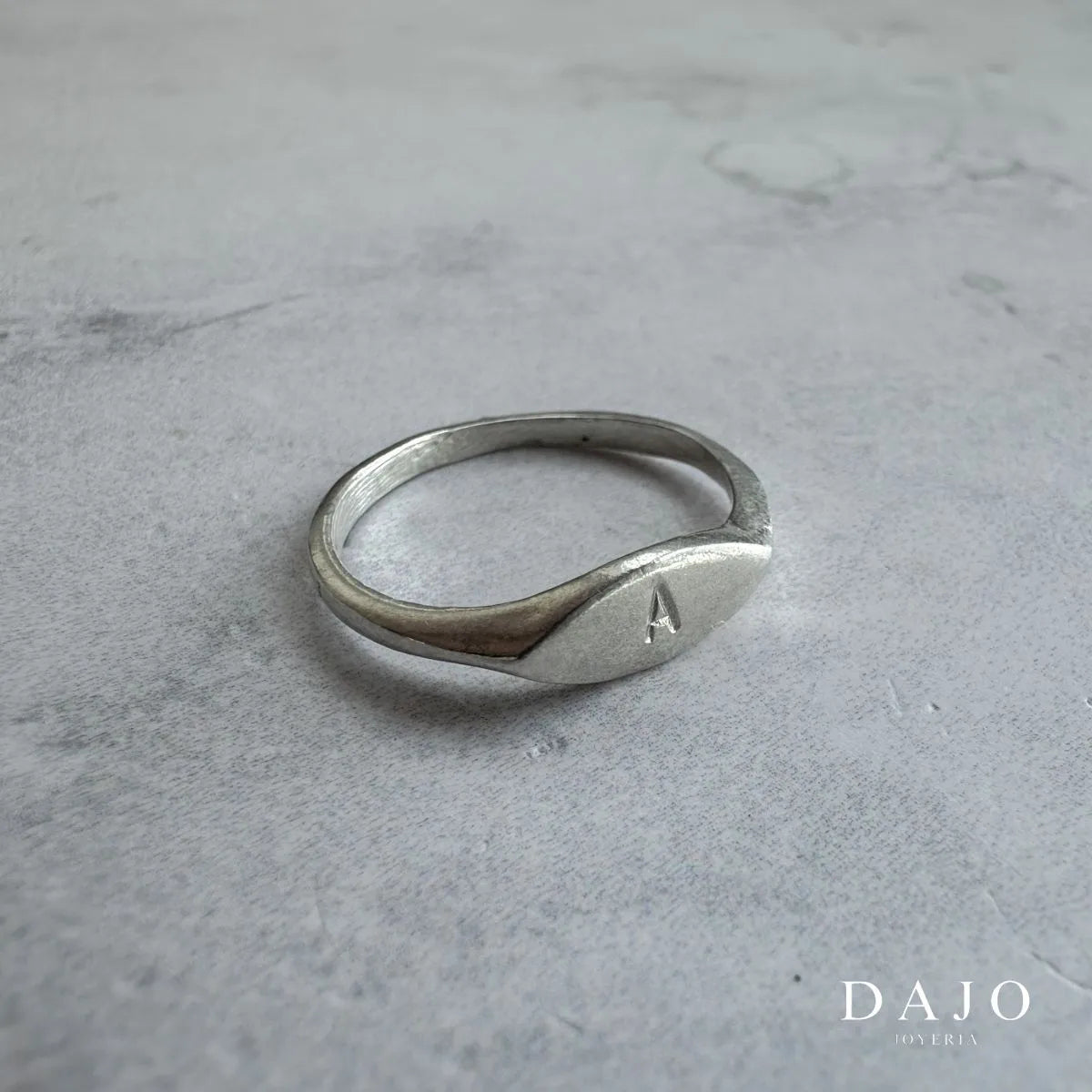 Anillo Inicial Personalizada Plata .925. Dajo Joyería – Dajo Joyeria